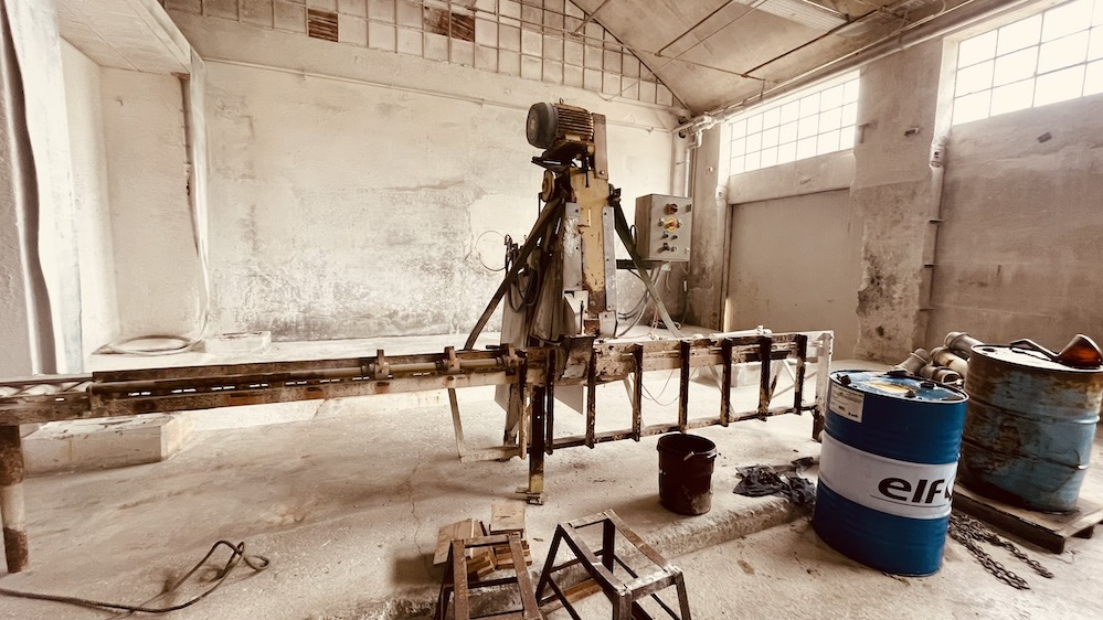 LAITI & PETRONILLI L450 Cod. 18-24 cross cutter second-hand for sale